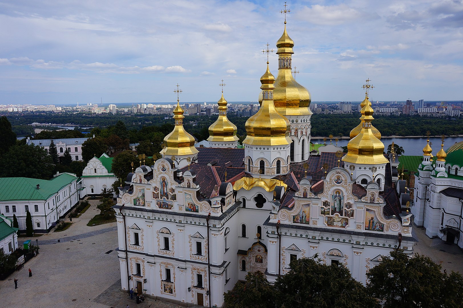 The Effects of War and Collaboration on Trust in Ukraine - Talk About ...